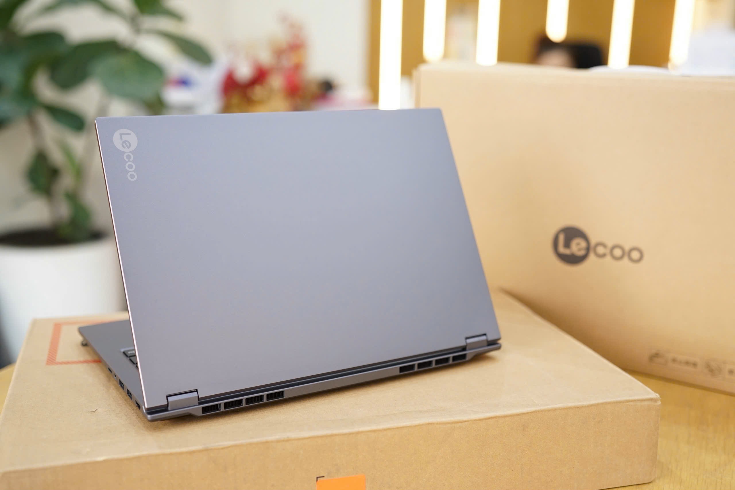 Lenovo Lecoo Pro 14 - 2025 Ryzen 7 H 255 32GB 1TB 14inch 2.8K 120Hz (New)